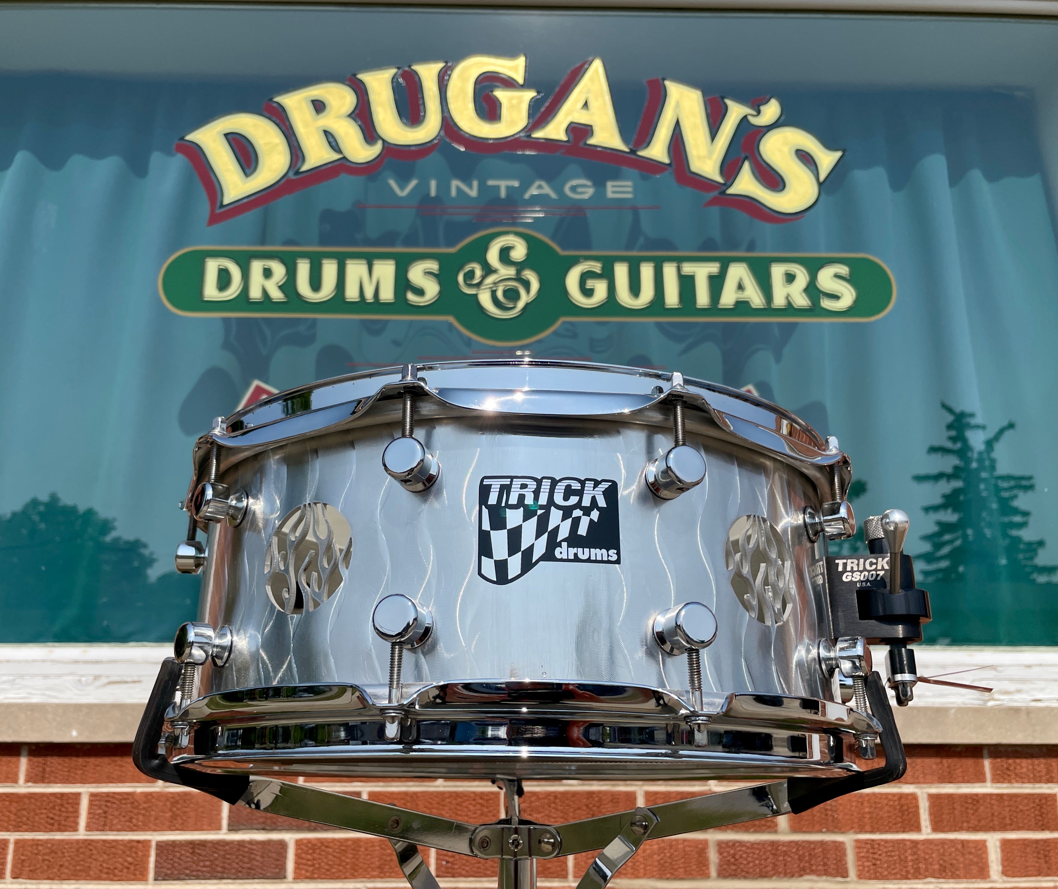 Trick 6x14 Vented Snare Drum Aluminum Shell GS007 Throw-Off – Drugan's ...