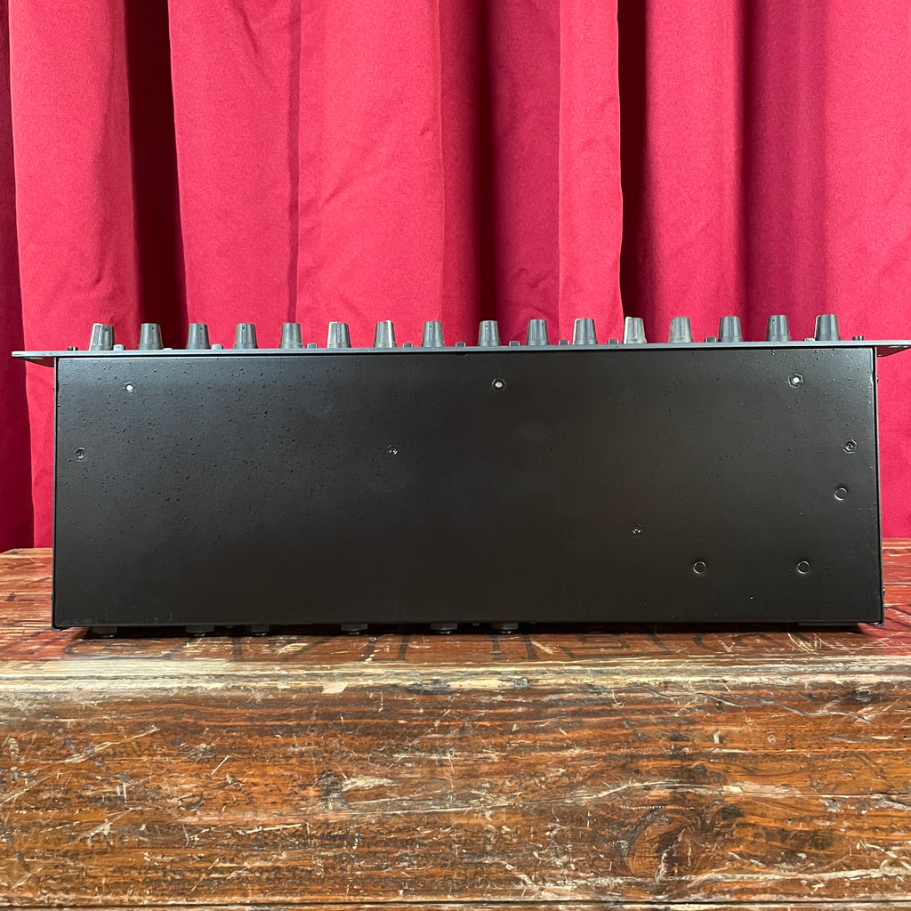 DBX 166XL Stereo Compressor / Limiter / Gate – Drugan's Drums & Guitars