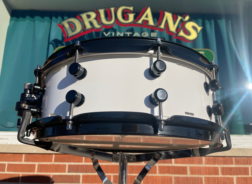 Trick 5x14 RPM Vented Aluminum Snare Drum White & Black w/ GS007 Throw ...